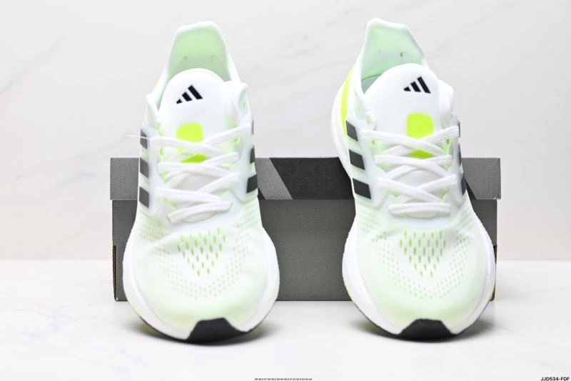 Top mirror Adidas Pure Boost Shoes