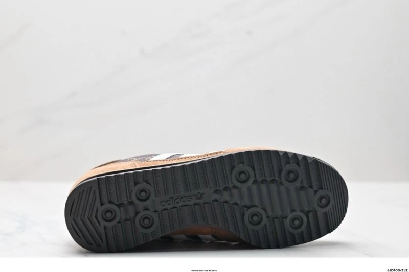Mirror quality Adidas SL Shoes