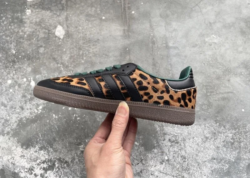 Factory-made Adidas Samba Shoes