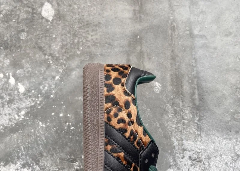 Factory-made Adidas Samba Shoes