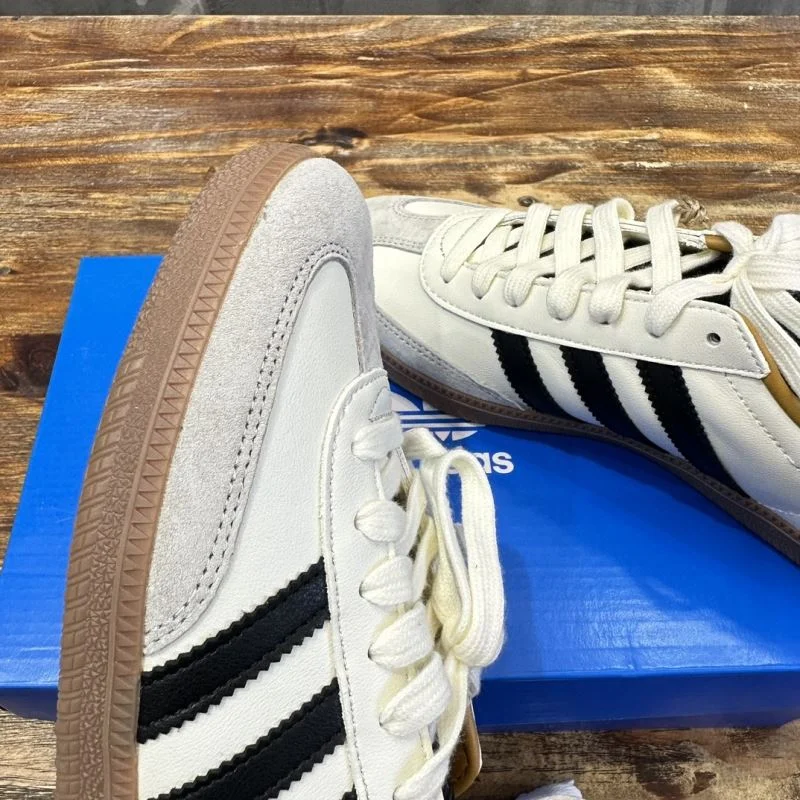 Factory-made Adidas Samba Shoes