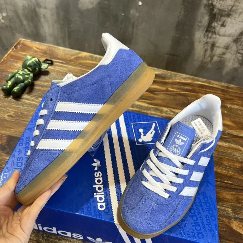 Factory-made Adidas Samba Shoes
