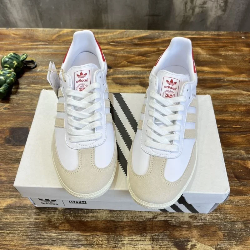 Low-cost Adidas Samba Shoes