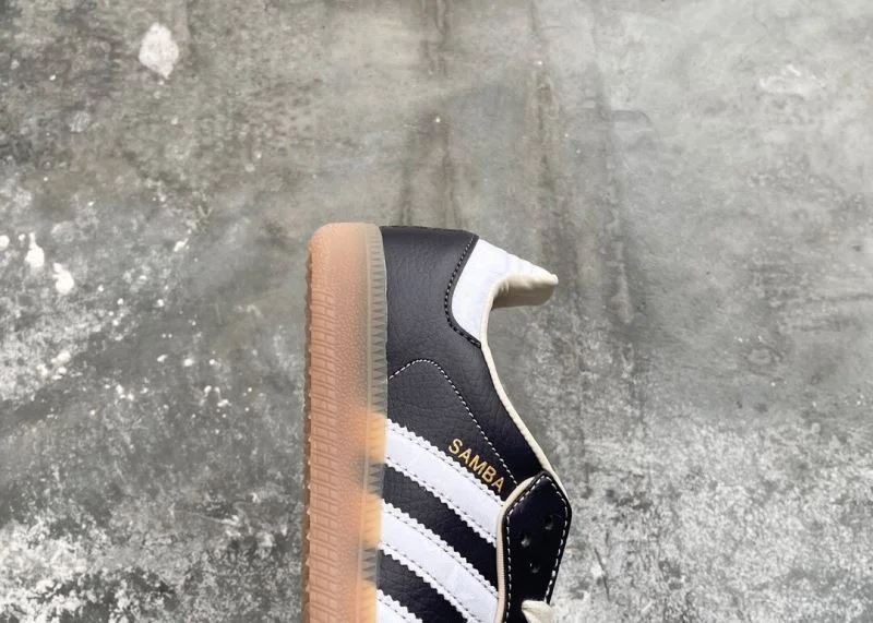 Brand-authenticated Adidas Samba Shoes