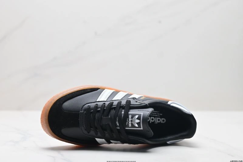 Low-cost Adidas Samba Shoes