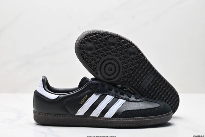 Top mirror Adidas Samba Shoes