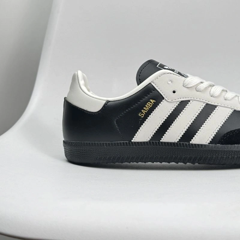 High fidelity Adidas Samba Shoes