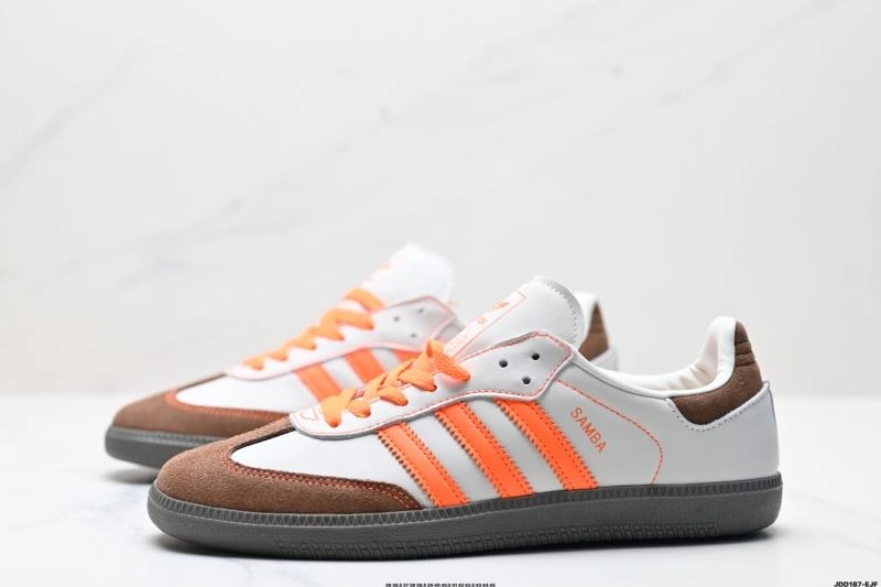 Top mirror Adidas Samba Shoes