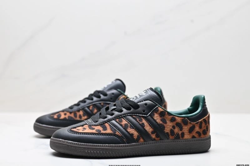 Low-cost Adidas Samba Shoes
