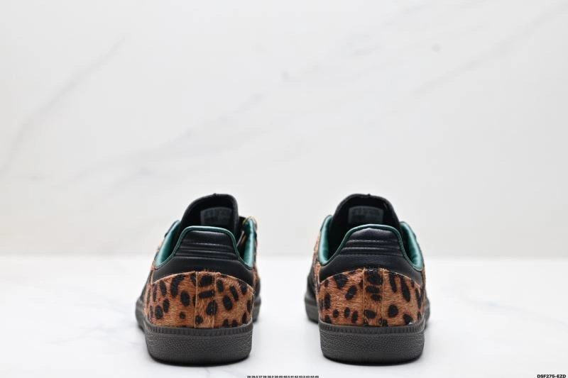 Low-cost Adidas Samba Shoes