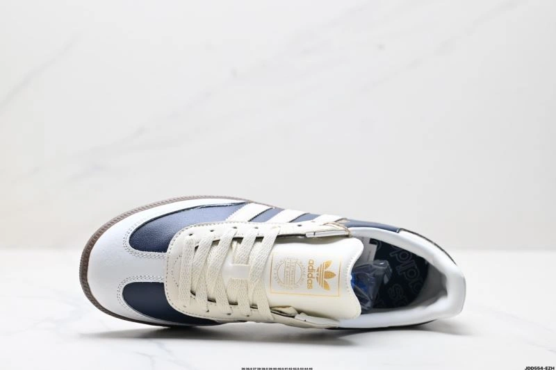 Low-cost Adidas Samba Shoes