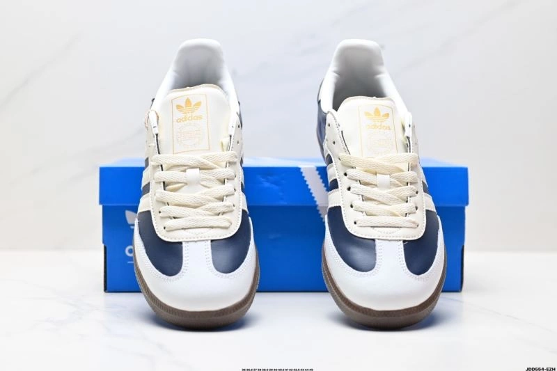 Low-cost Adidas Samba Shoes