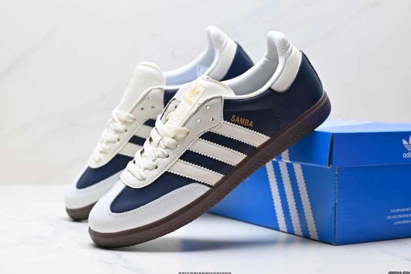 Low-cost Adidas Samba Shoes
