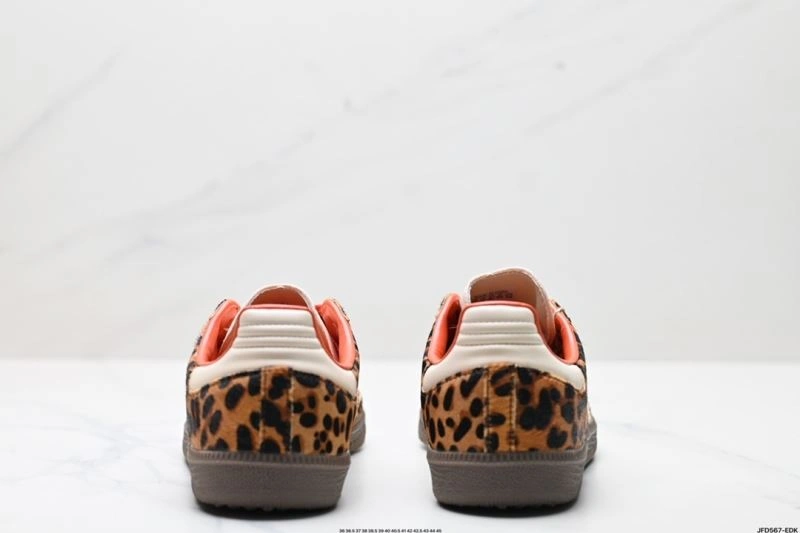 Brand-authenticated Adidas Samba Shoes