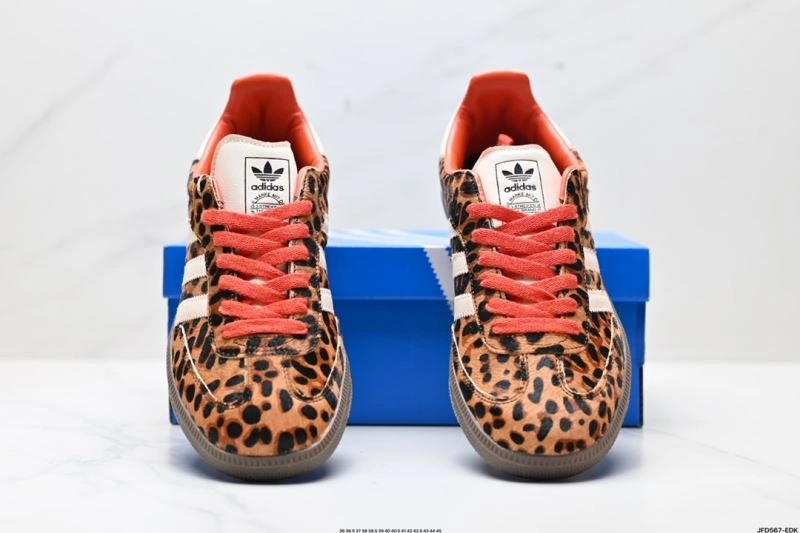 Brand-authenticated Adidas Samba Shoes