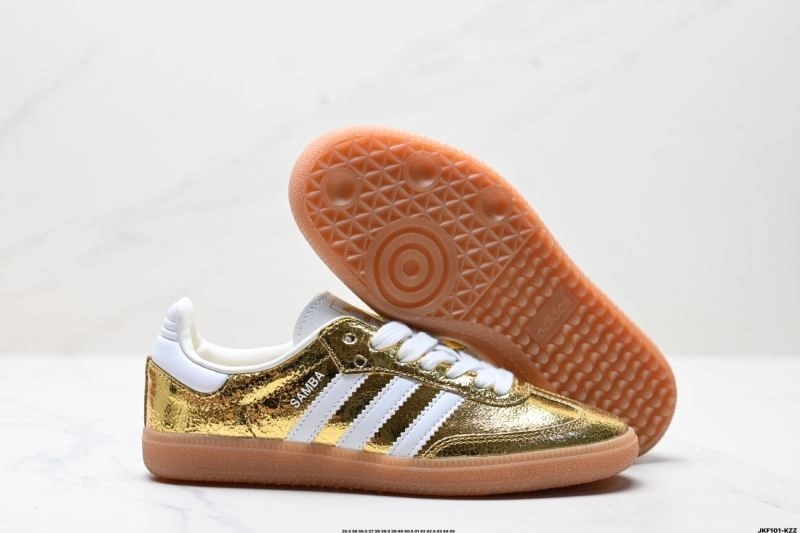Top mirror Adidas Samba Shoes