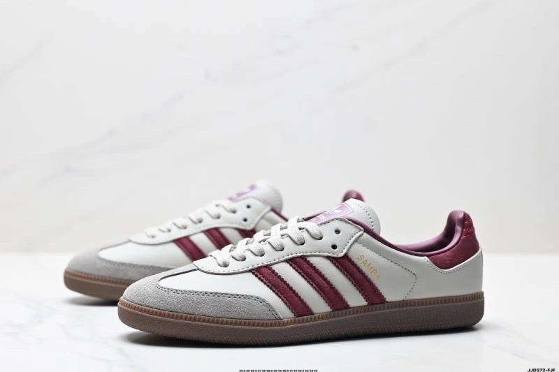 Low-cost Adidas Samba Shoes