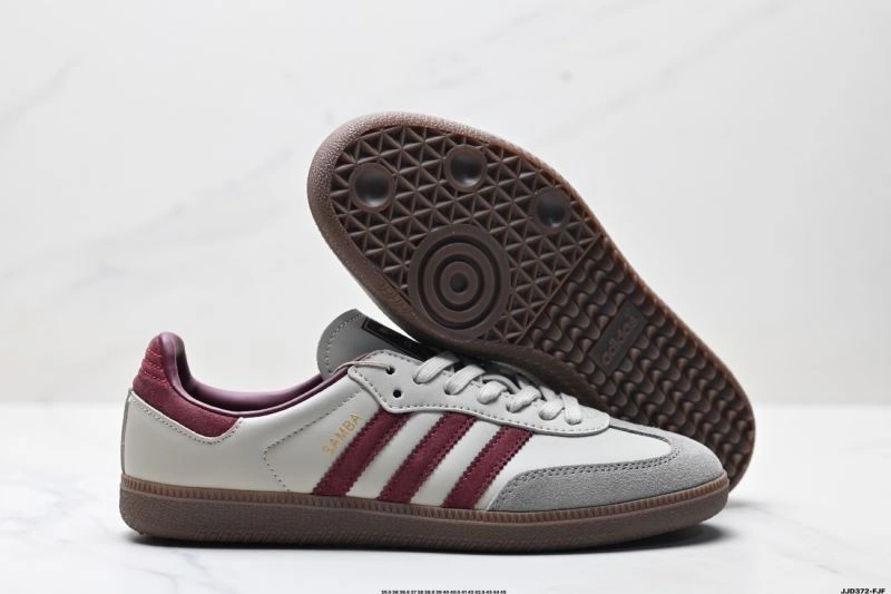 Low-cost Adidas Samba Shoes