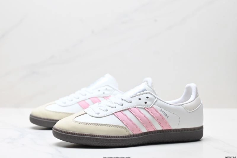 Top mirror Adidas Samba Shoes