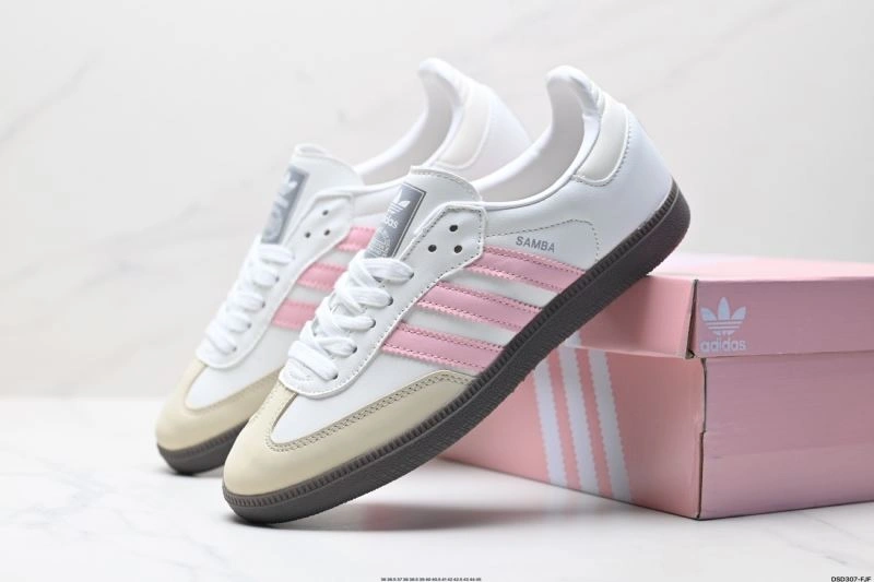 Top mirror Adidas Samba Shoes