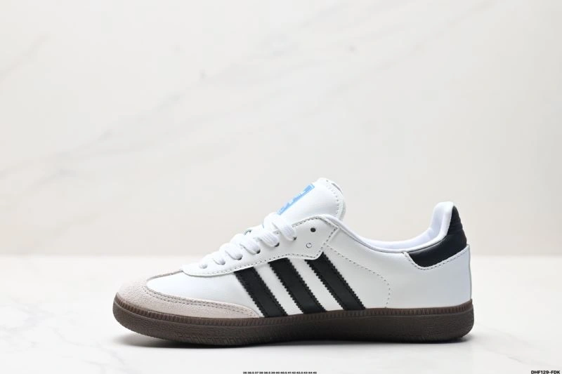 Top mirror Adidas Samba Shoes