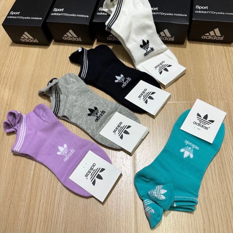 Cut-rate Adidas Socks
