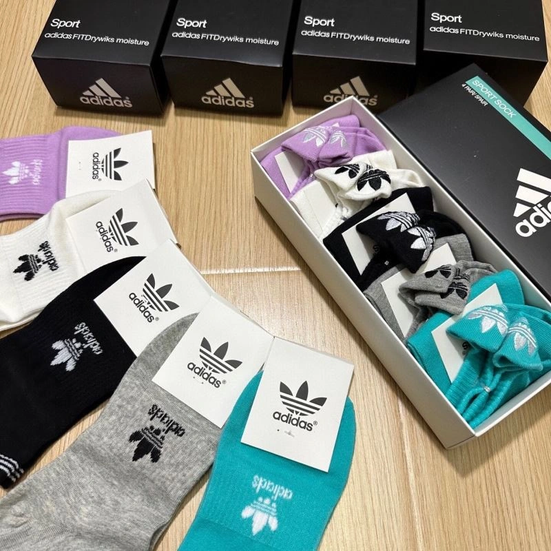 Cut-rate Adidas Socks