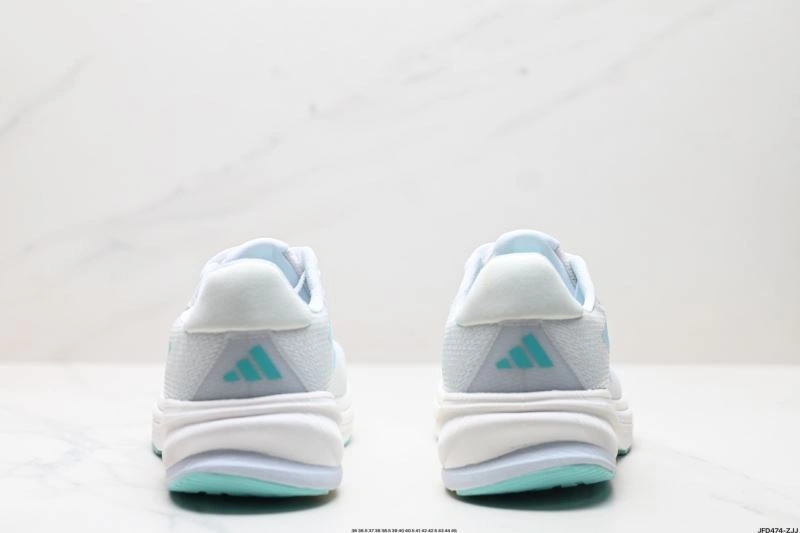 Top mirror Adidas Supernova Shoes