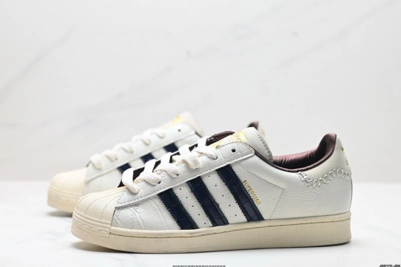 Top match Adidas Superstar Shoes