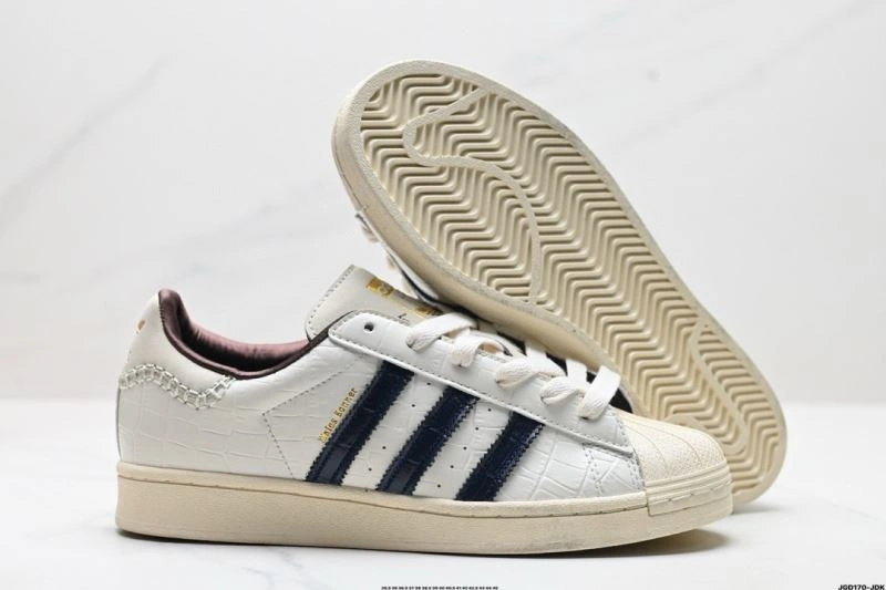 Top match Adidas Superstar Shoes