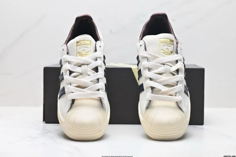 Top match Adidas Superstar Shoes