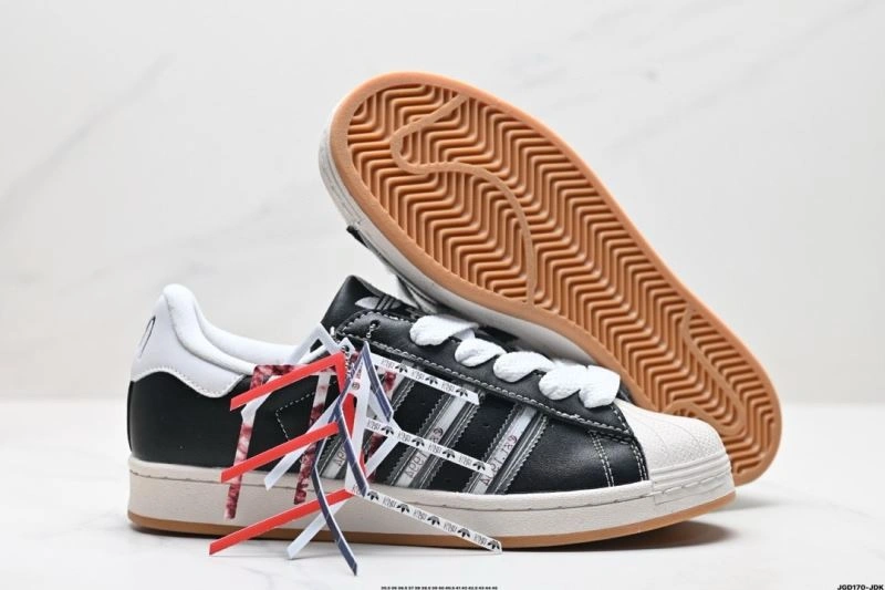 1:1 copy Adidas Superstar Shoes