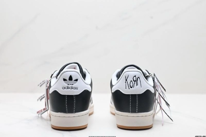 1:1 copy Adidas Superstar Shoes