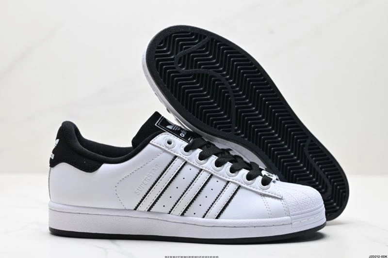 Accurate model Adidas Superstar Shoes