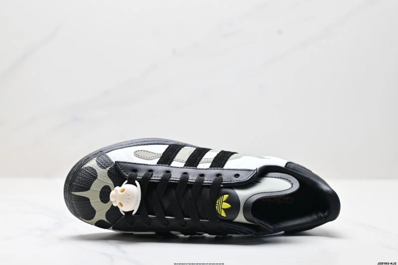 Indistinguishable Adidas Superstar Shoes