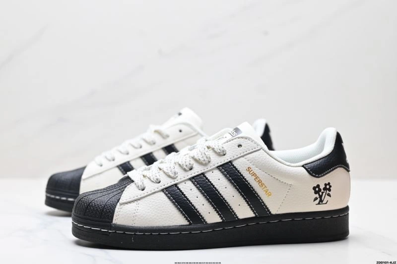 Top mirror Adidas Superstar Shoes