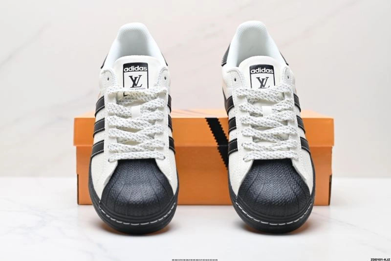 Top mirror Adidas Superstar Shoes