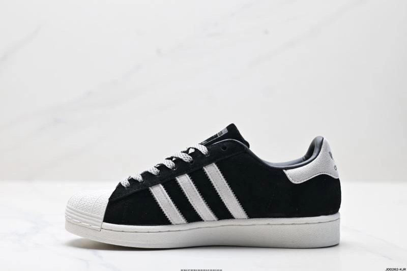 Accurate model Adidas Superstar Shoes