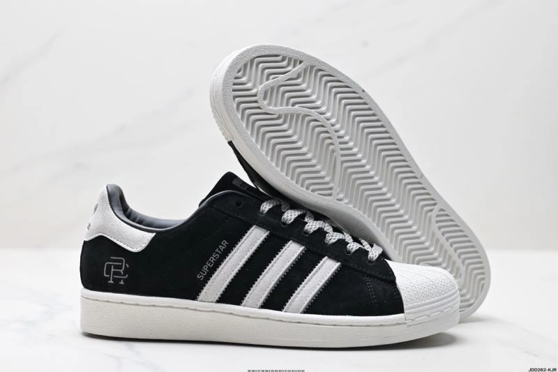 Accurate model Adidas Superstar Shoes