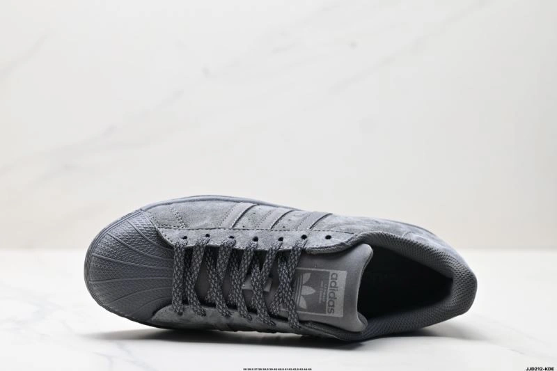 Accurate model Adidas Superstar Shoes