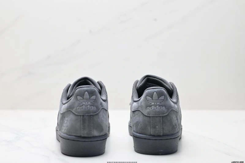 Accurate model Adidas Superstar Shoes