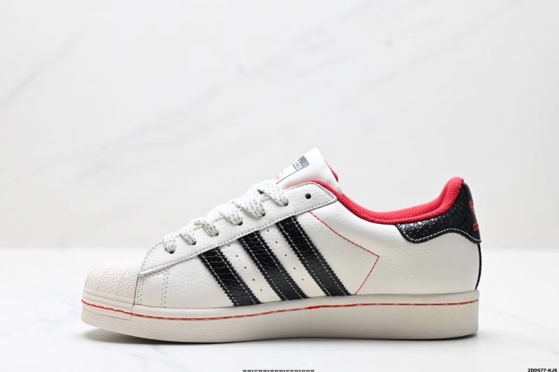 Accurate model Adidas Superstar Shoes