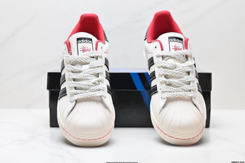 Accurate model Adidas Superstar Shoes