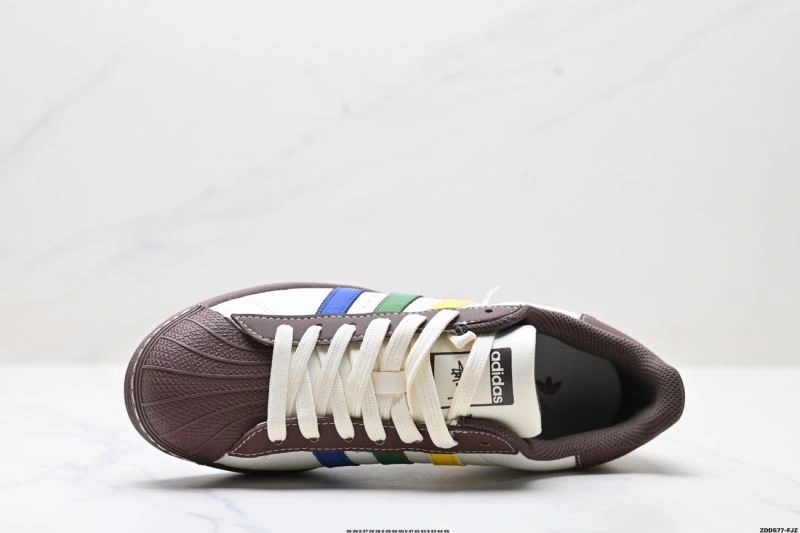 Top mirror Adidas Superstar Shoes