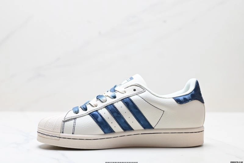 Accurate model Adidas Superstar Shoes