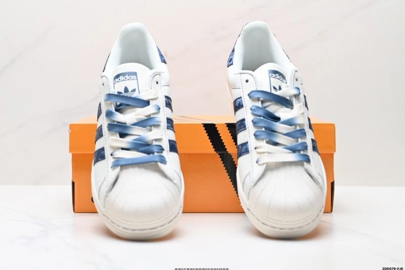 Accurate model Adidas Superstar Shoes