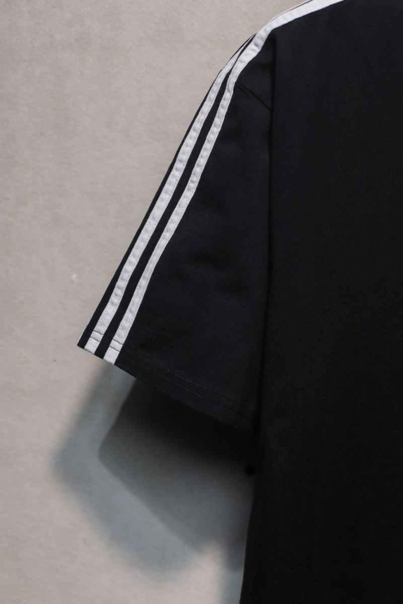 Brand-original Adidas T-Shirts