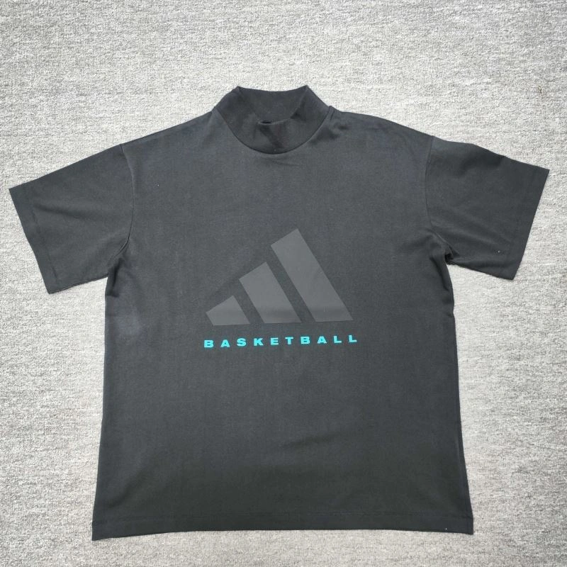 Accurate model Adidas T-Shirts