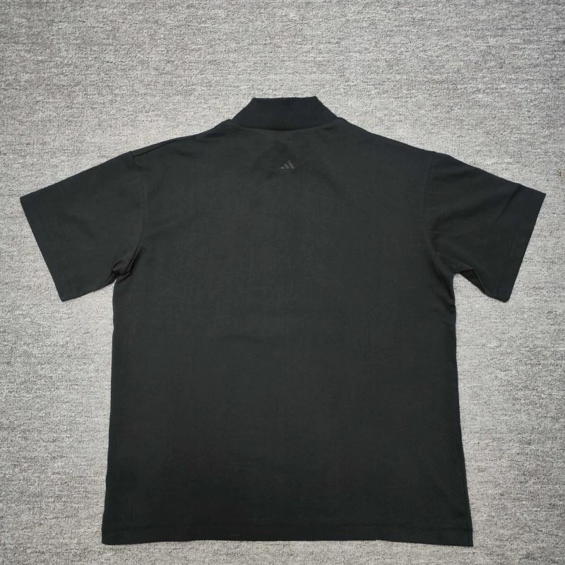Accurate model Adidas T-Shirts