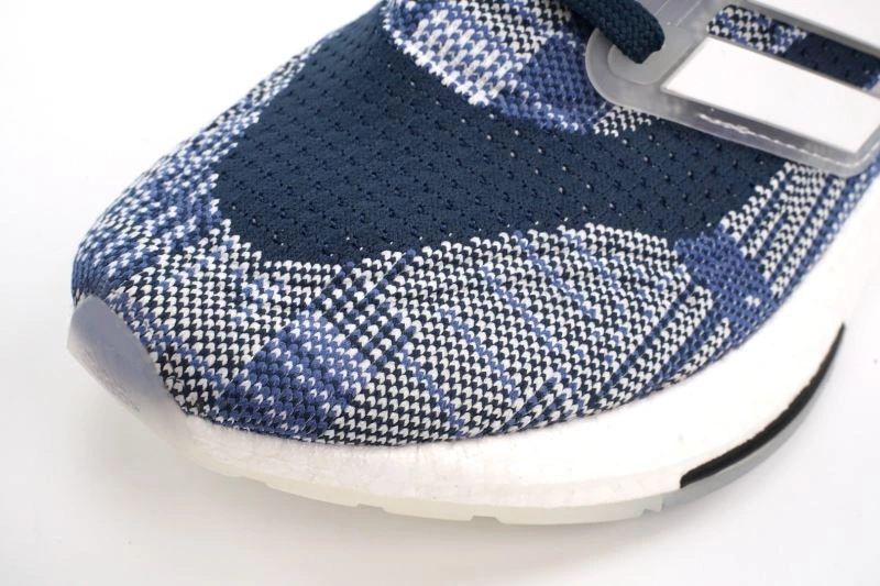 Top mirror Adidas Ultra Boost Shoes